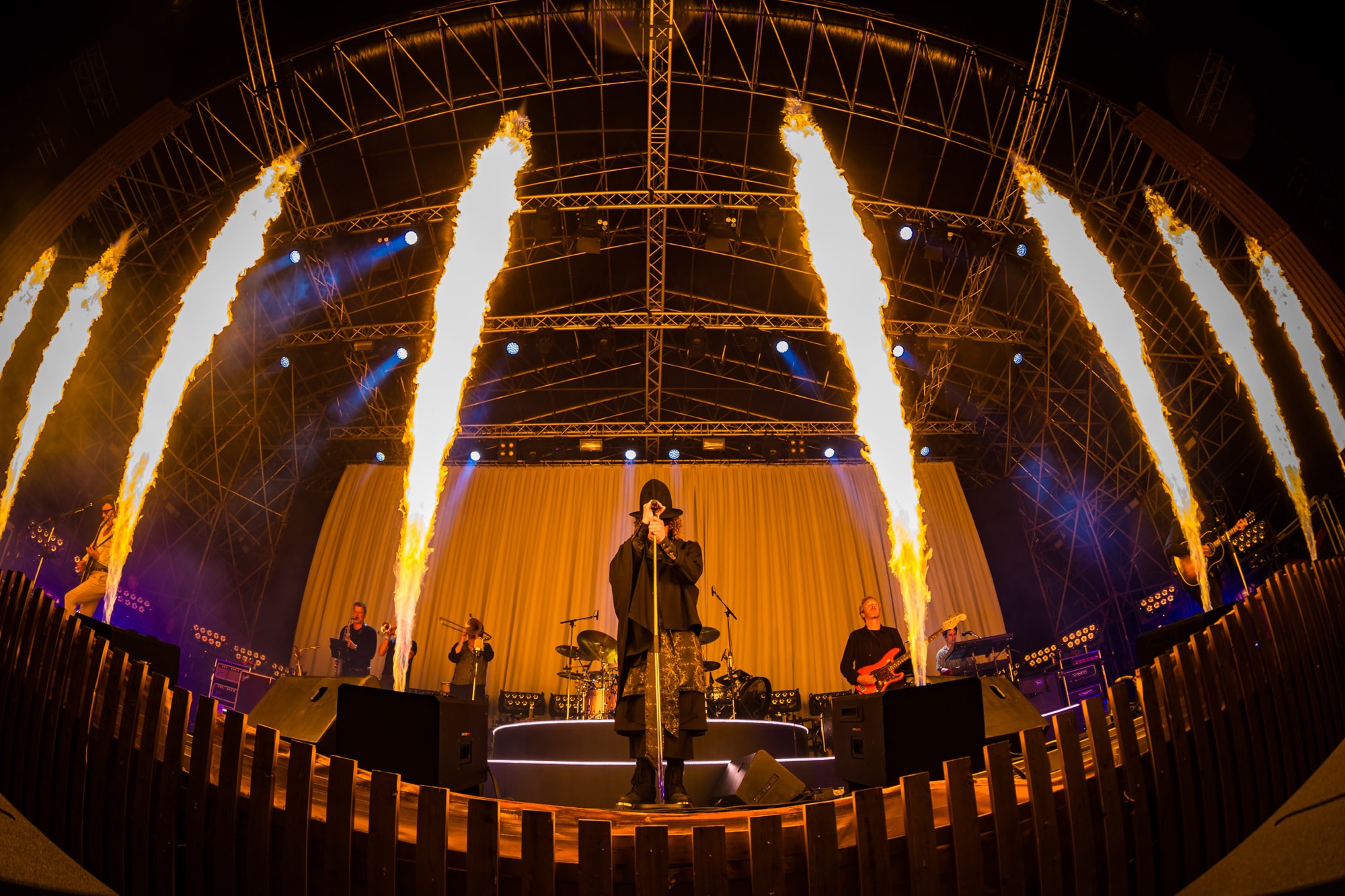 Eerste artiesten Opperdepop 2026 bekend: Bankzitters, DI-RECT en Chef’Special van de partij ...